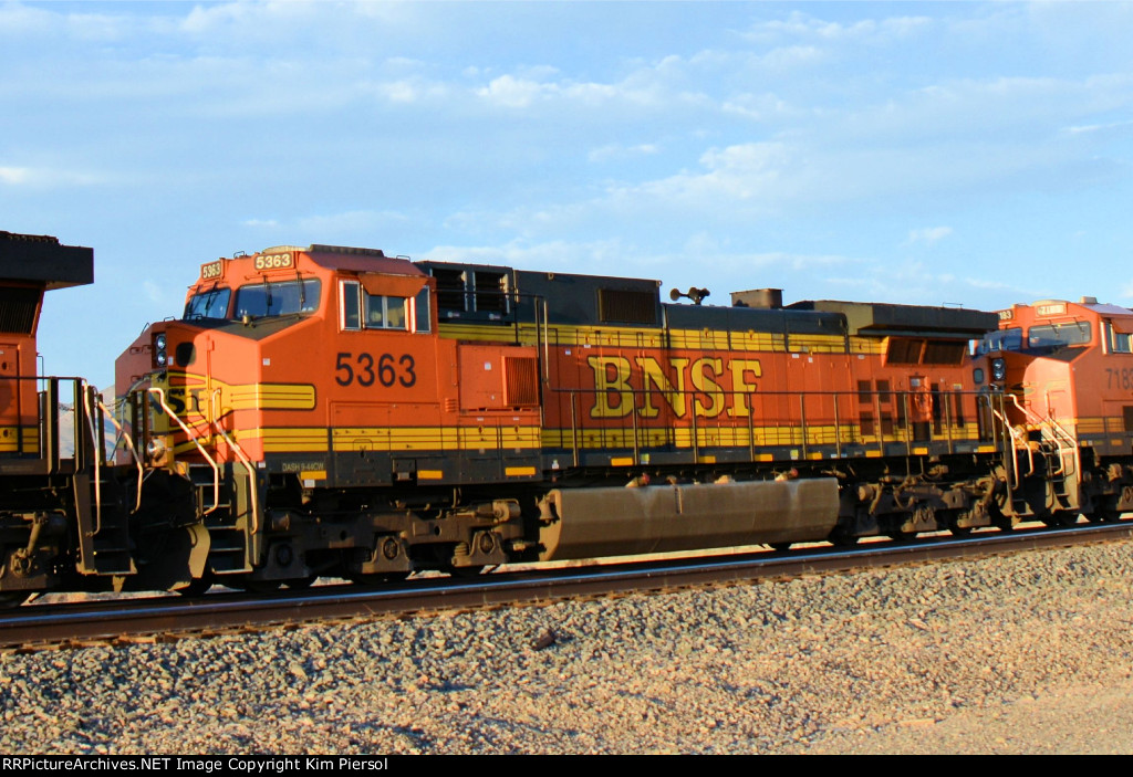 BNSF 5363